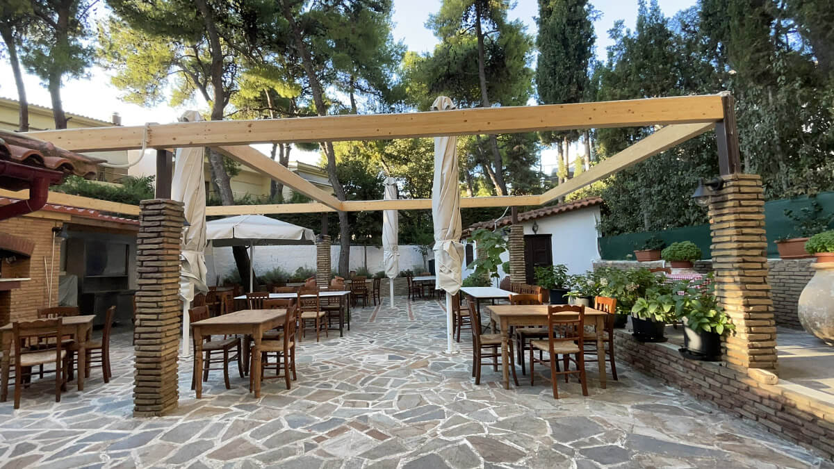 Tavernier | Παραδοσιακή ταβέρνα στην Κηφισιά με υπέροχη αυλή